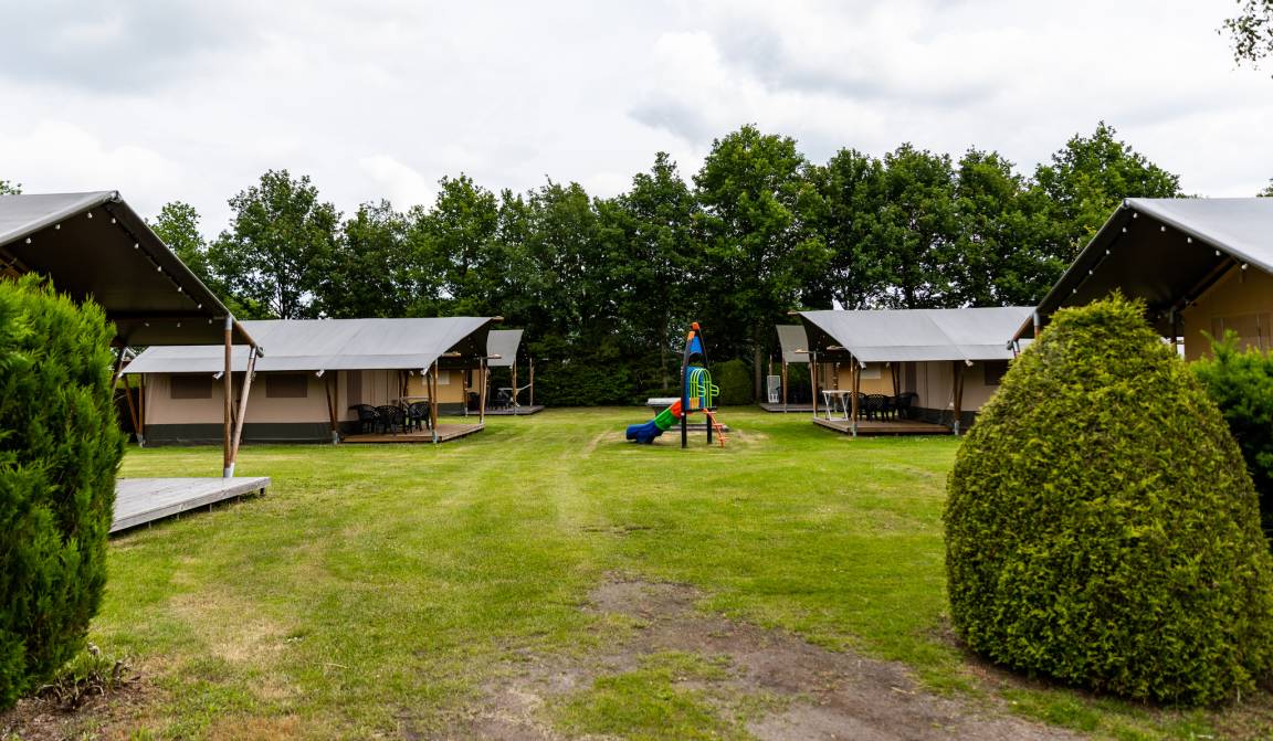 Bungalow ∙ 2 Slaapkamers ∙ 6 Gasten - Assen
