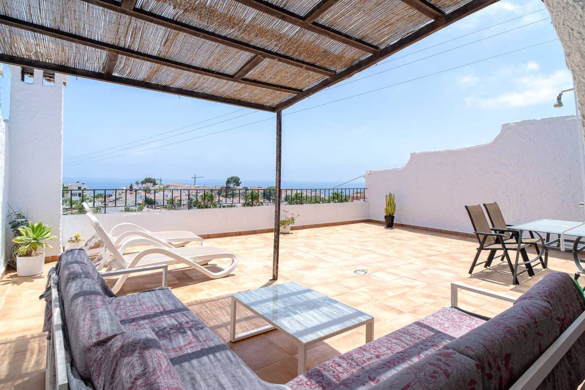 90 M² Ferienhaus ∙ 2 Schlafzimmer ∙ 4 Gäste - Nerja