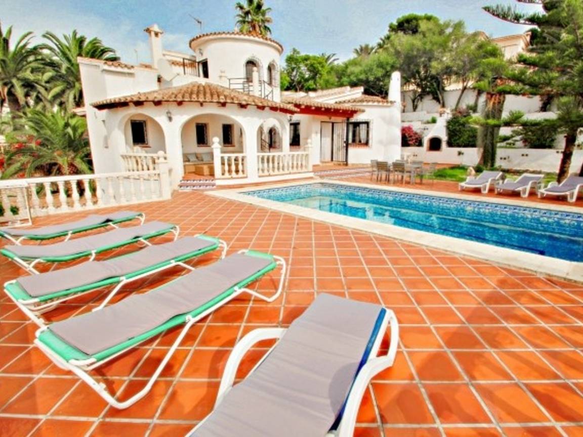 170 M² Villa ∙ 3 Habitaciones ∙ 6 Huéspedes - Calpe