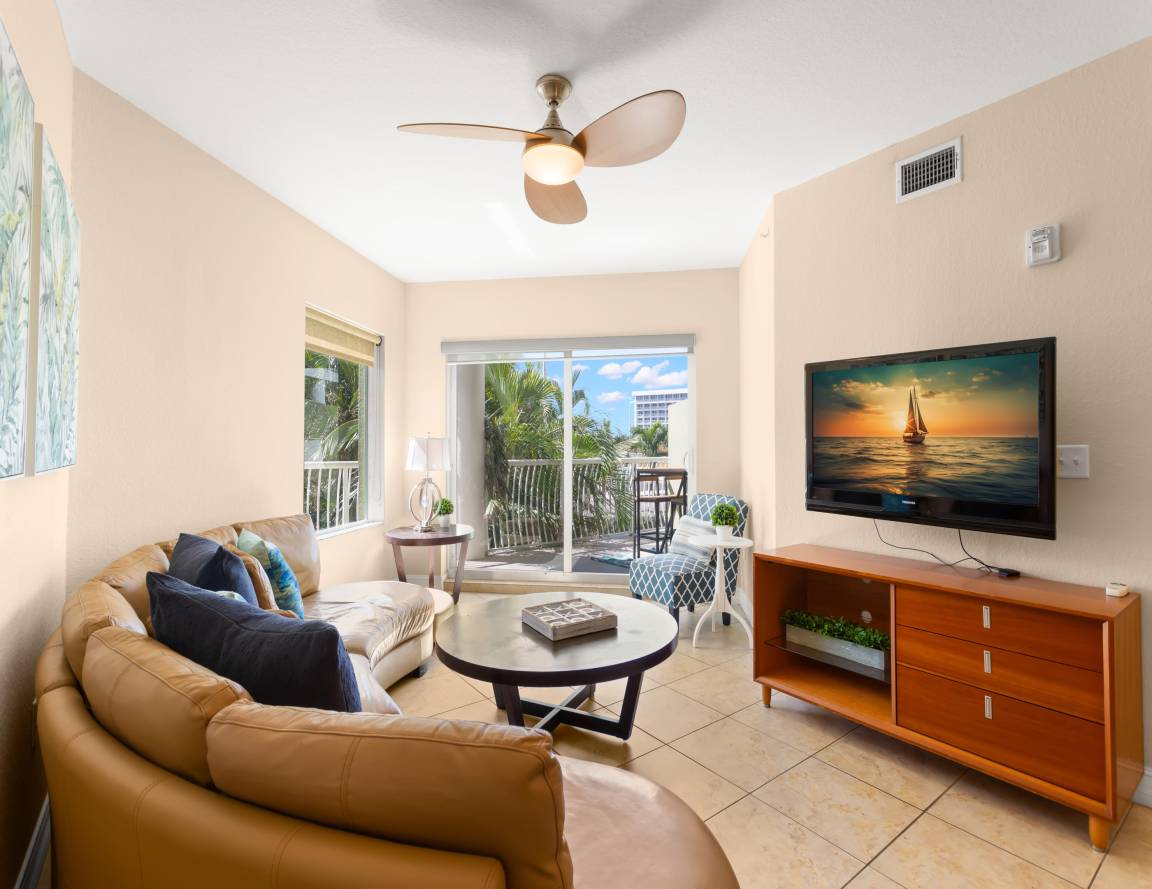 85 M² Condo ∙ 2 Bedrooms ∙ 4 Guests - Treasure Island, FL