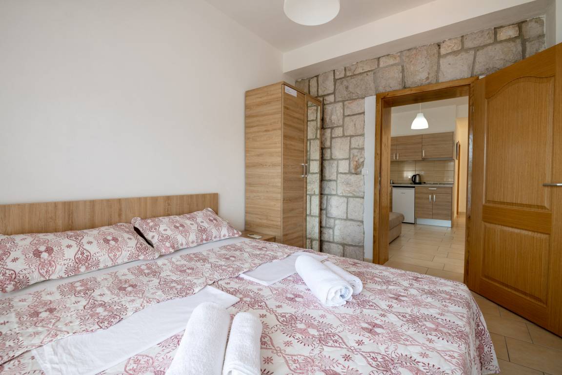 30 M² Apartament ∙ 1 Sypialnia ∙ 4 Gości - Neum