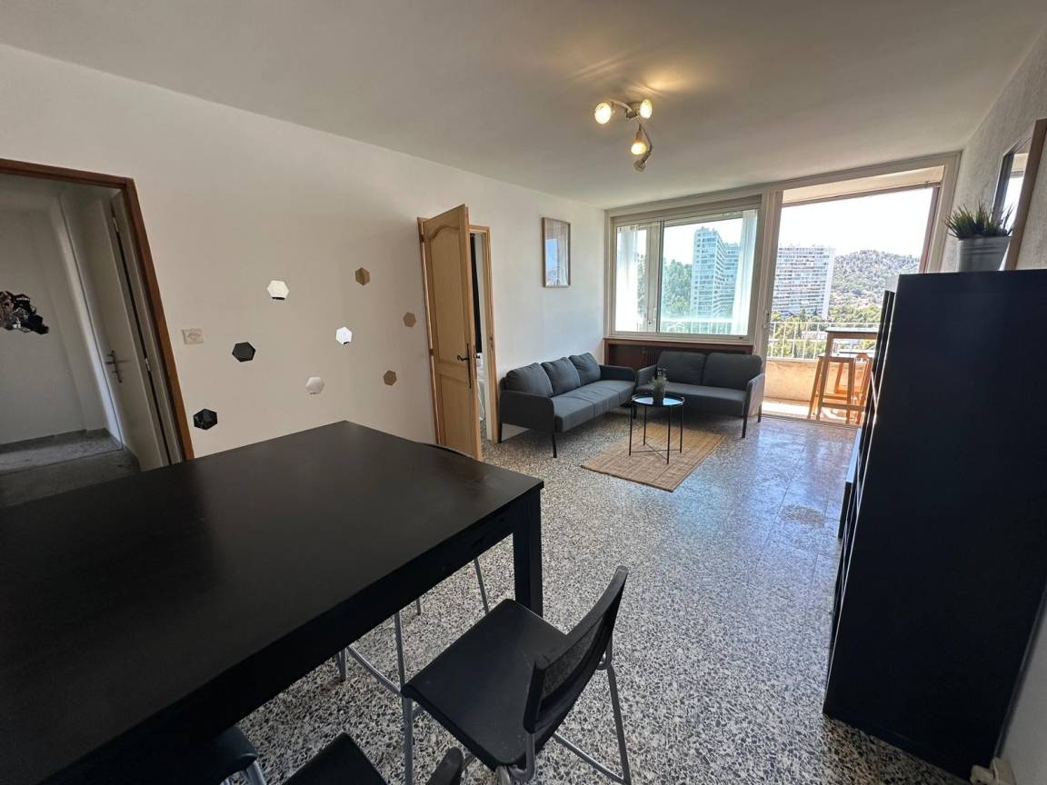 85 M² Appartement ∙ 4 Chambres ∙ 8 Personnes - Parc Borély - Marseille
