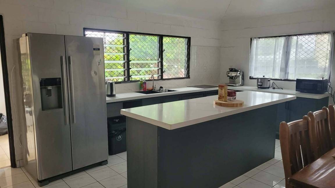 110 M² House ∙ 3 Bedrooms ∙ 8 Guests - Samoa