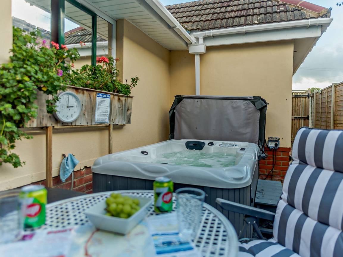 Cottage ∙ 1 Bedroom ∙ 2 Guests - Hayling Island
