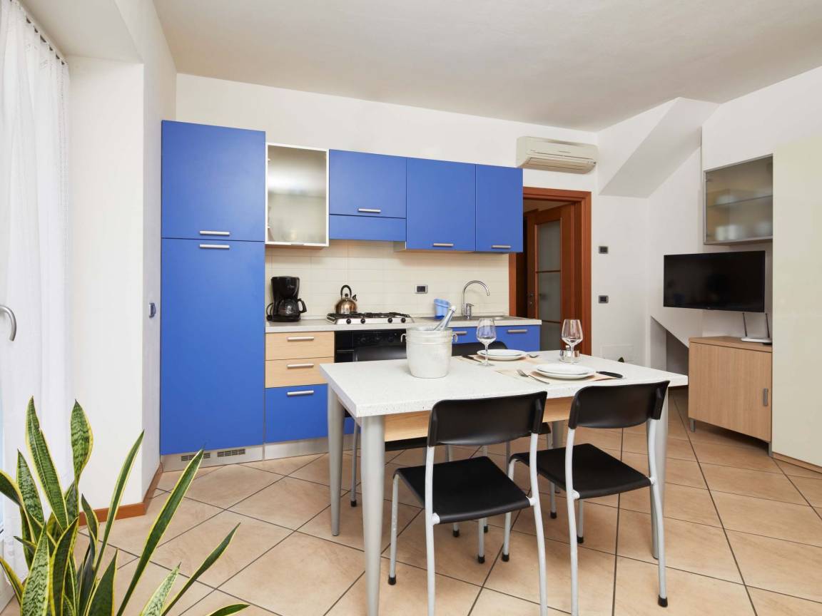70 M² Ferienwohnung ∙ 2 Schlafzimmer ∙ 5 Gäste - Arco