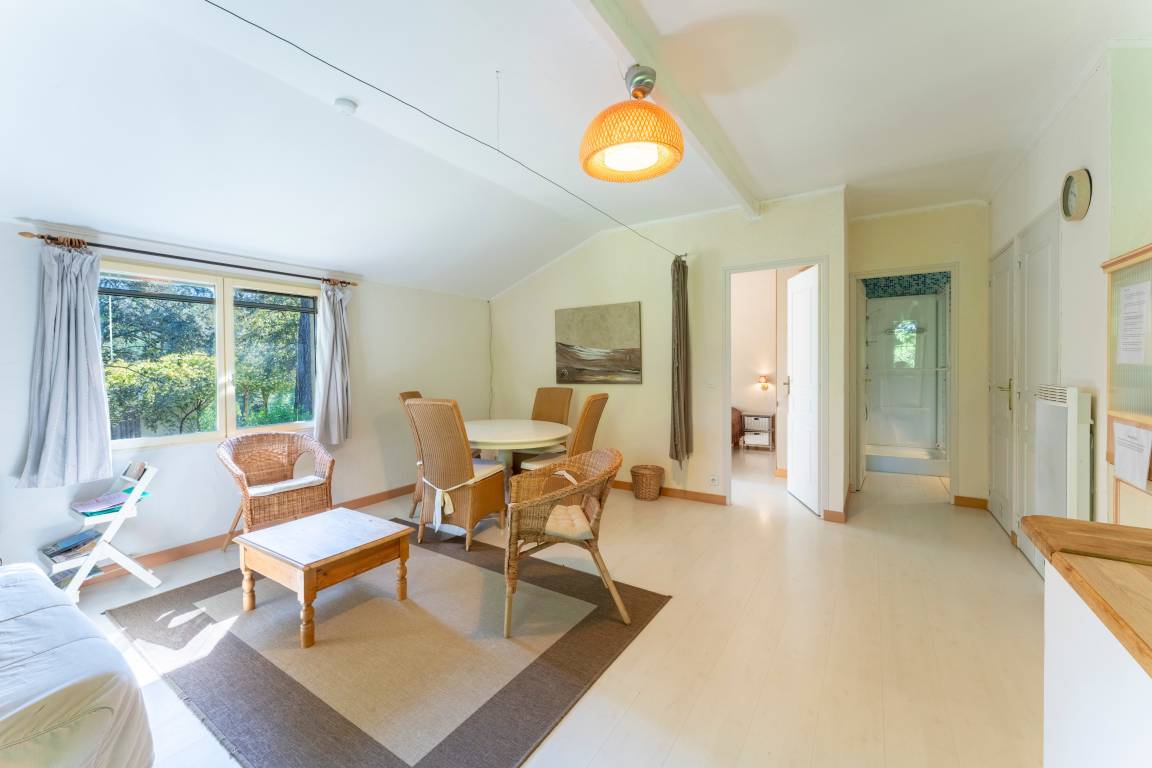 84 M² Maison De Vacances ∙ 3 Chambres ∙ 8 Personnes - Pont-Saint-Esprit