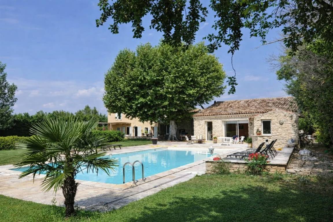 300 M² Huis ∙ 5 Slaapkamers ∙ 10 Gasten - L'Isle-sur-la-Sorgue