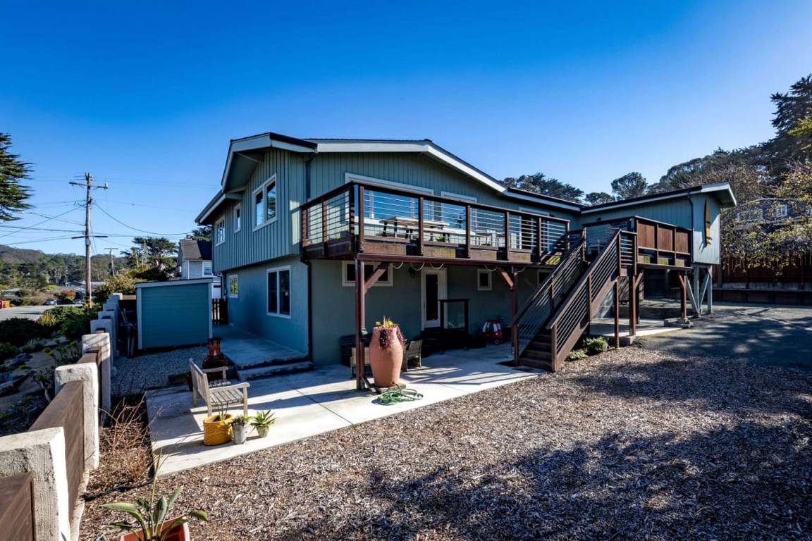 Accommodation ∙ 1 Bedroom ∙ 8 Guests - Half Moon Bay, CA