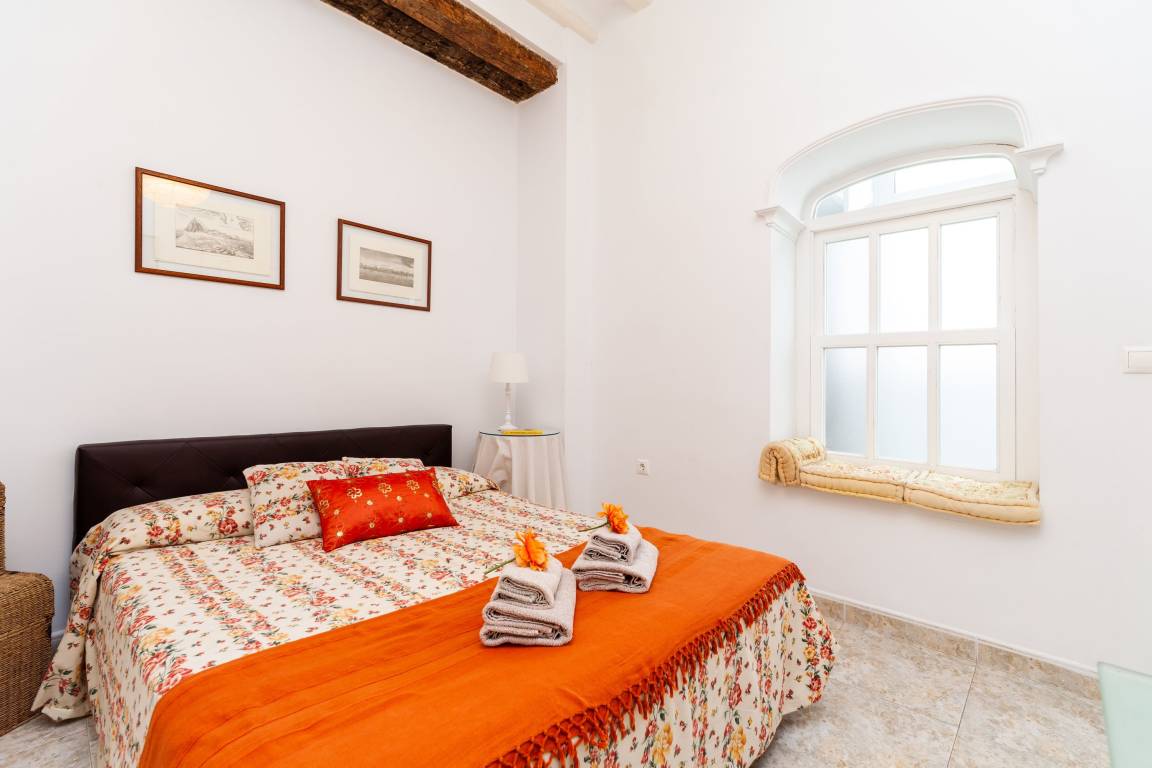 85 M² Appartement ∙ 3 Chambres ∙ 5 Personnes - Cadix