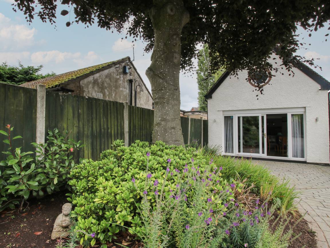Cottage ∙ 1 Bedroom ∙ 3 Guests - Stoke-on-Trent