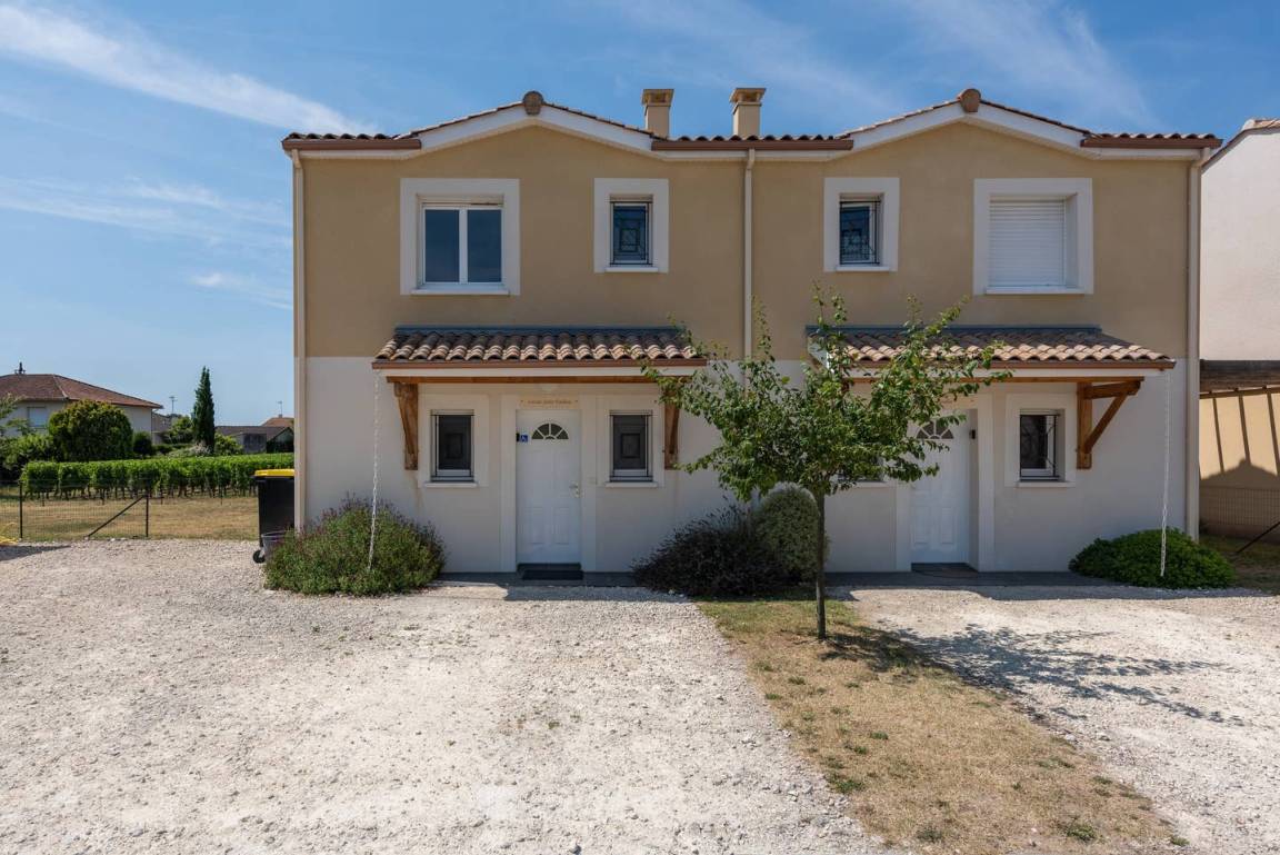 85 M² Maison De Vacances ∙ 3 Chambres ∙ 12 Personnes - Libourne
