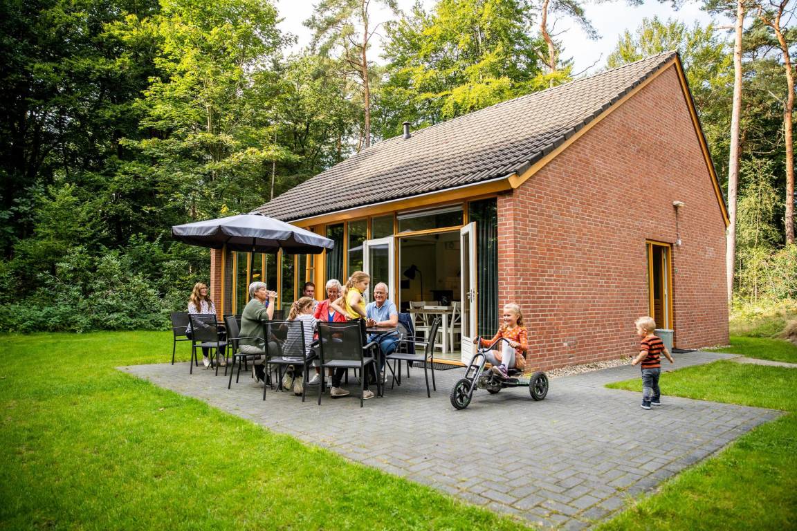 Bungalow ∙ 5 Slaapkamers ∙ 12 Gasten - Drenthe