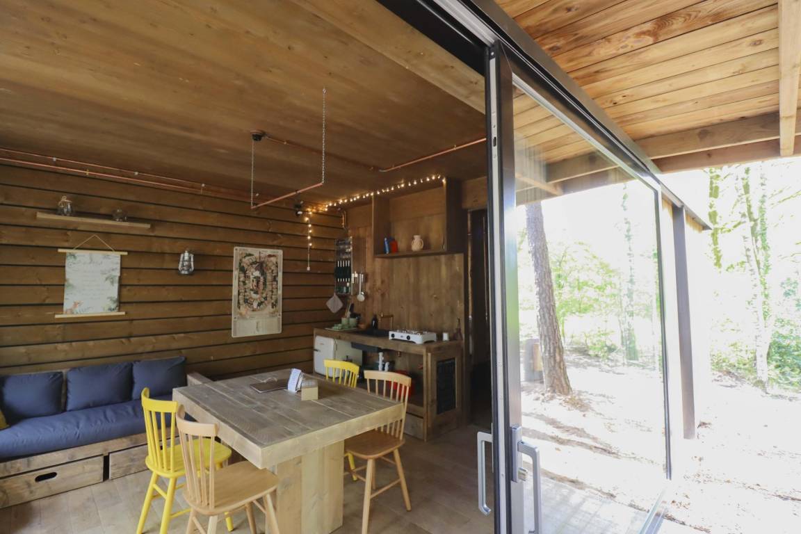 39 M² Bungalow ∙ 2 Habitaciones ∙ 4 Huéspedes - Maaseik