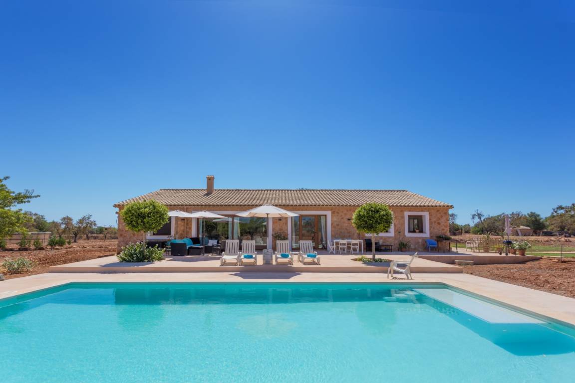 239 M² Vivenda ∙ 3 Quartos ∙ 6 Hóspedes - Campos