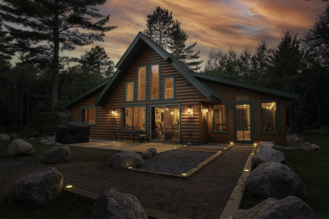 121 M² Cabin ∙ 2 Bedrooms ∙ 4 Guests - Wisconsin