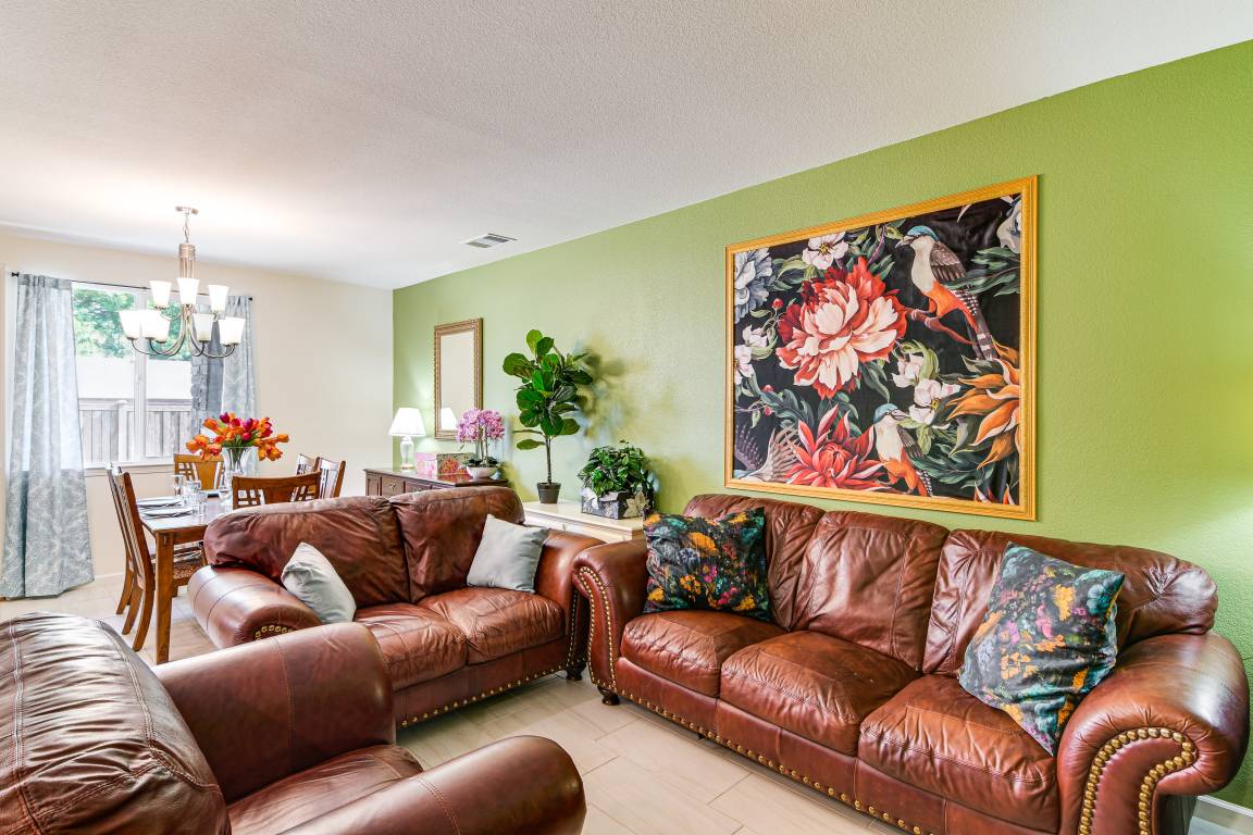 154 M² Apartment ∙ 4 Bedrooms ∙ 8 Guests - Washoe Lake State Park, New Washoe City