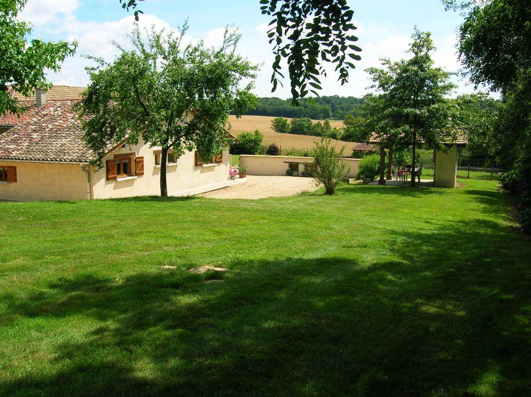 74 M² Gîte ∙ 3 Chambres ∙ 6 Personnes - Rhône-Alpes