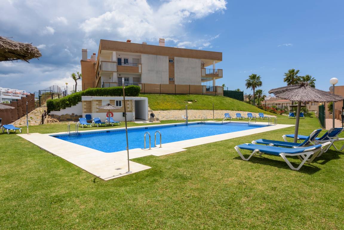 100 M² Ferienwohnung ∙ 2 Schlafzimmer ∙ 4 Gäste - Casares