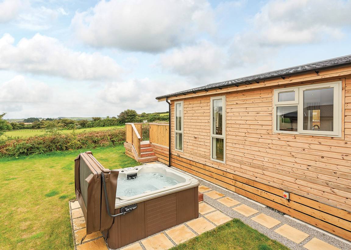 Chalet ∙ 3 Bedrooms ∙ 6 Guests - Cornwall