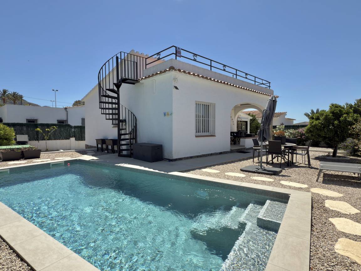 91 M² Villa ∙ 3 Habitaciones ∙ 6 Huéspedes - Roses