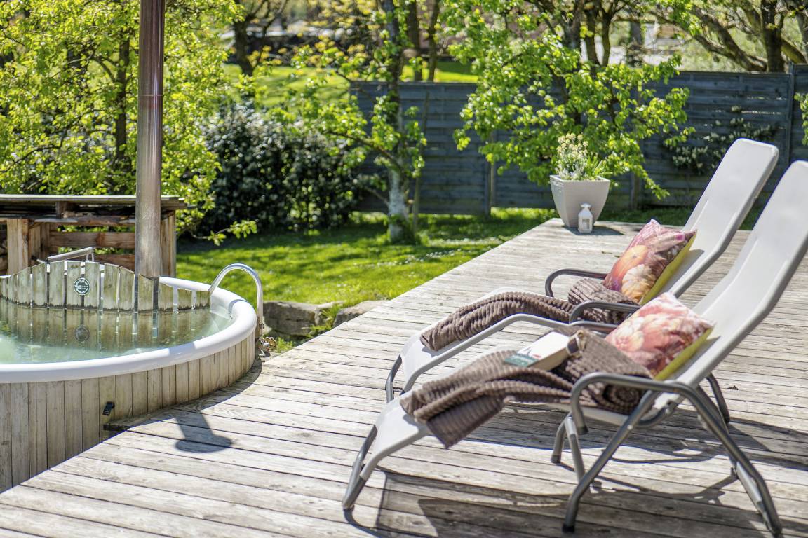 64 M² House ∙ 1 Bedroom ∙ 4 Guests - Friedrichshafen