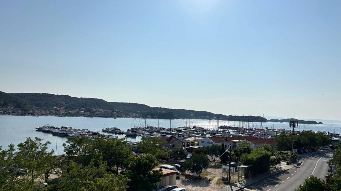 65 M² Ferienwohnung ∙ 2 Schlafzimmer ∙ 5 Gäste - Supetarska Draga