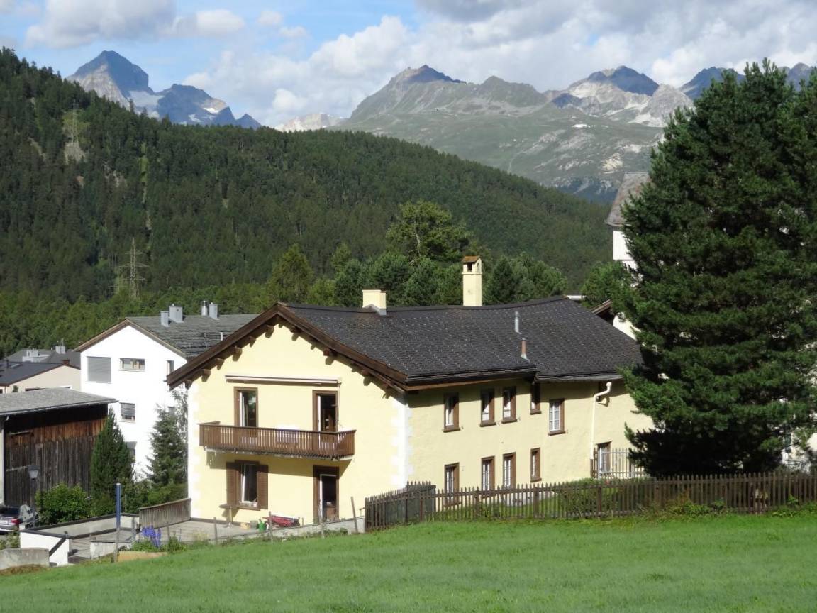 70 M² Appartamento ∙ 1 Camera Da Letto ∙ 3 Ospiti - Pontresina