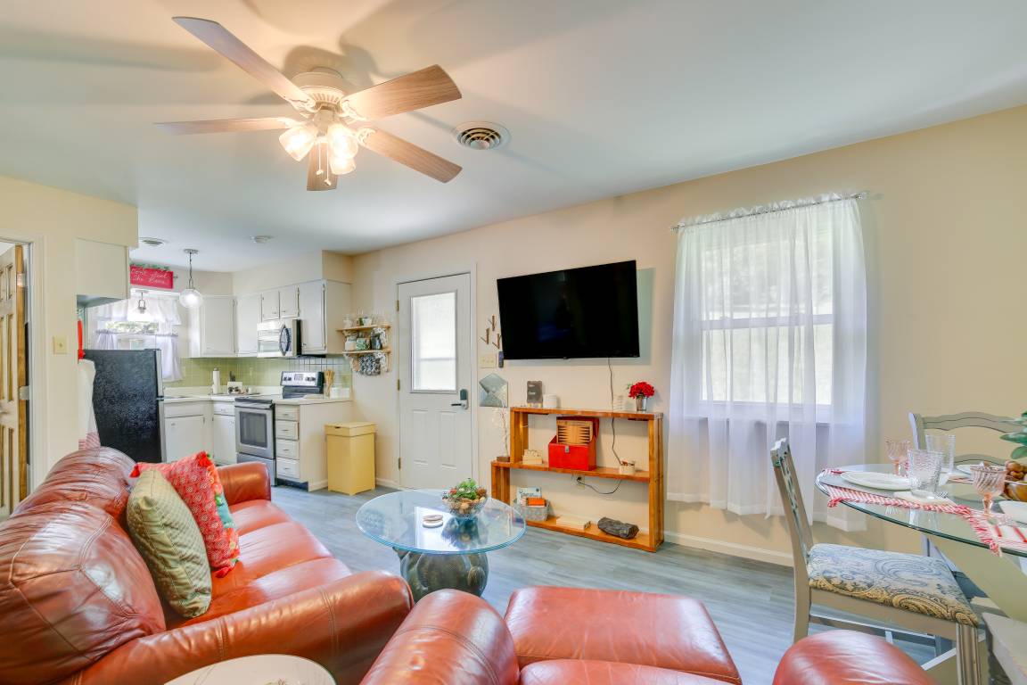 70 M² House ∙ 2 Bedrooms ∙ 6 Guests - Innsbrook, MO
