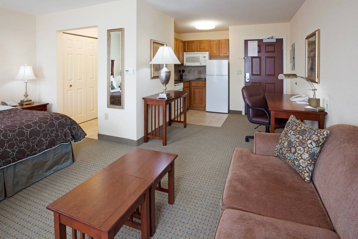 Studio Flat ∙ 1 Bedroom ∙ 4 Guests - Wisconsin