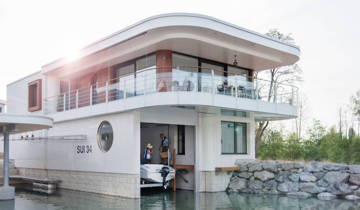 180 M² Ferienhaus ∙ 3 Schlafzimmer ∙ 6 Gäste - Faulensee