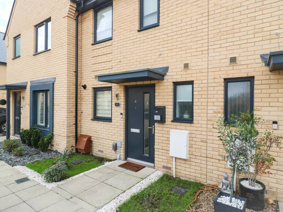 Cottage ∙ 2 Bedrooms ∙ 4 Guests - Folkestone