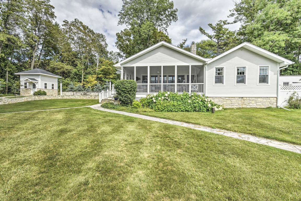 139 M² Cottage ∙ 2 Bedrooms ∙ 4 Guests - Door County, WI