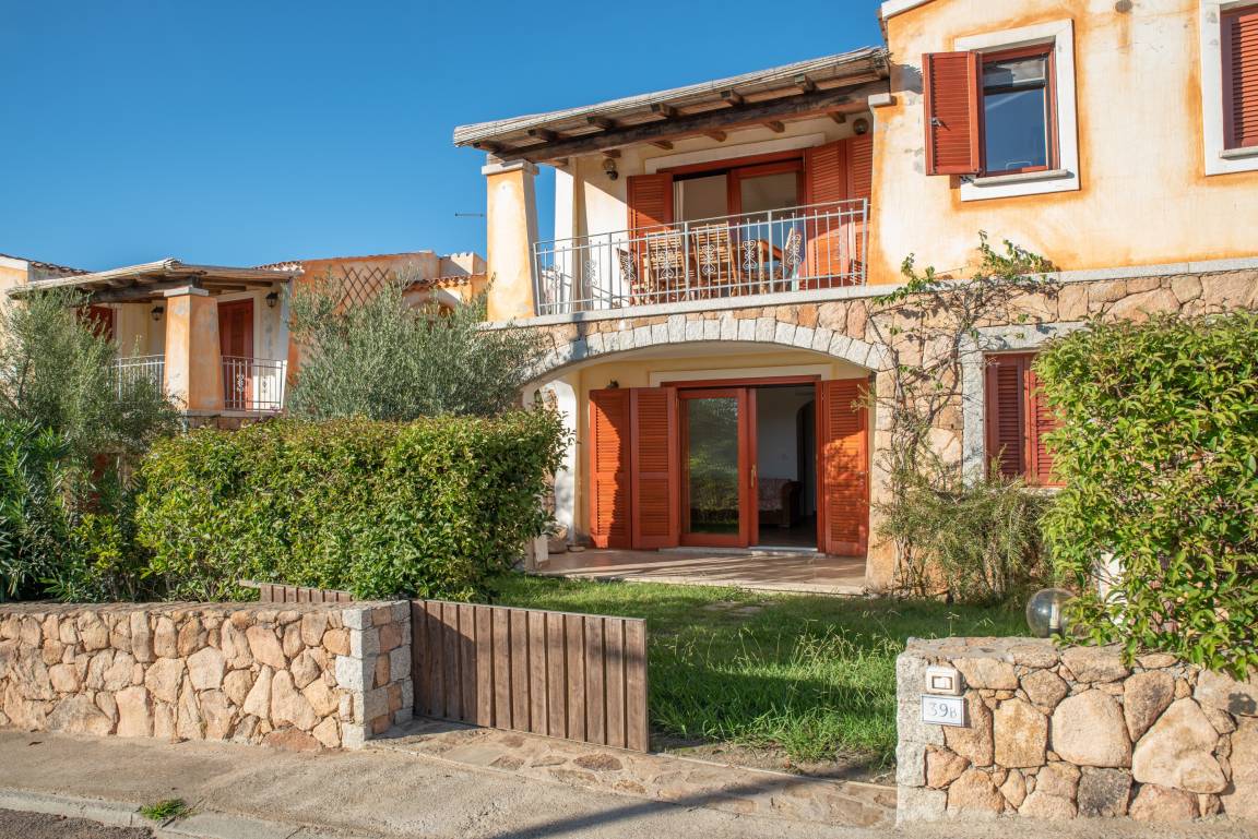 120 M² Huoneisto ∙ 4 Makuuhuonetta ∙ 8 Vierasta - Golfo Aranci