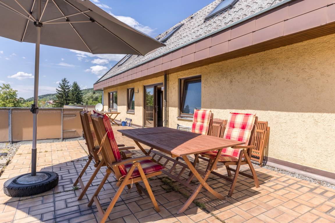 150 M² Ferienwohnung ∙ 5 Schlafzimmer ∙ 10 Gäste - Hechingen