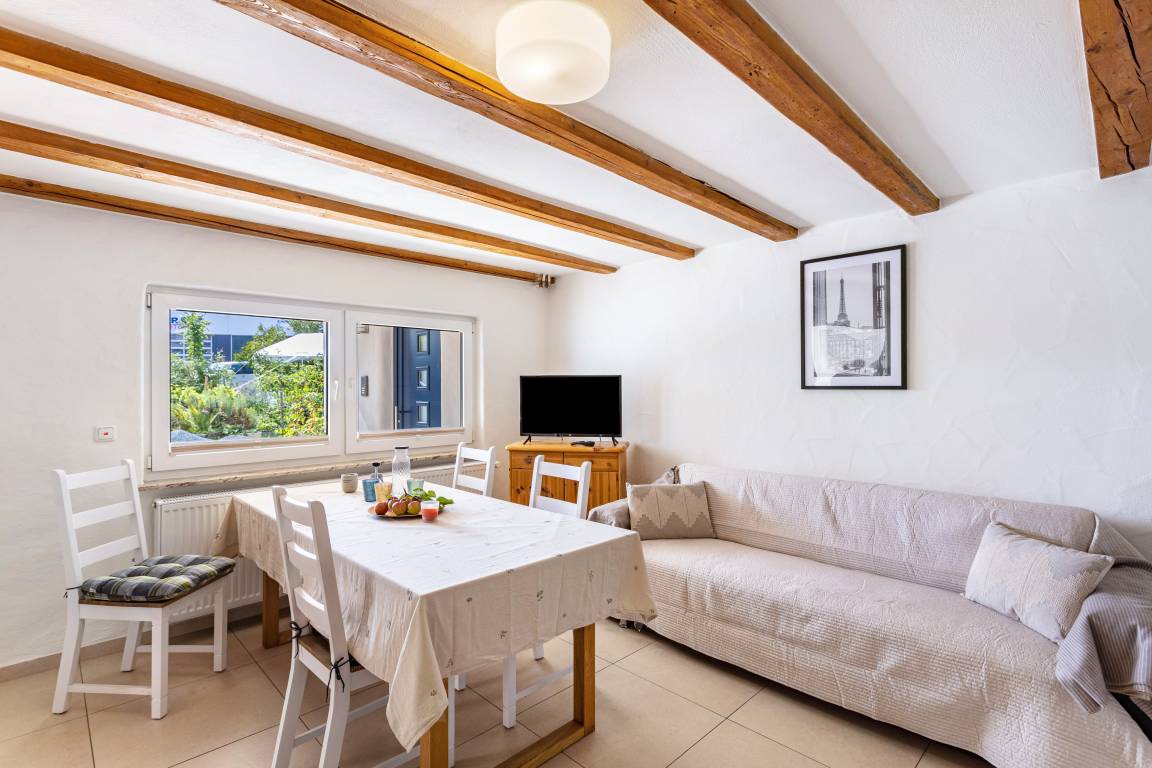35 M² Ferienwohnung ∙ 1 Schlafzimmer ∙ 2 Gäste - Korbach