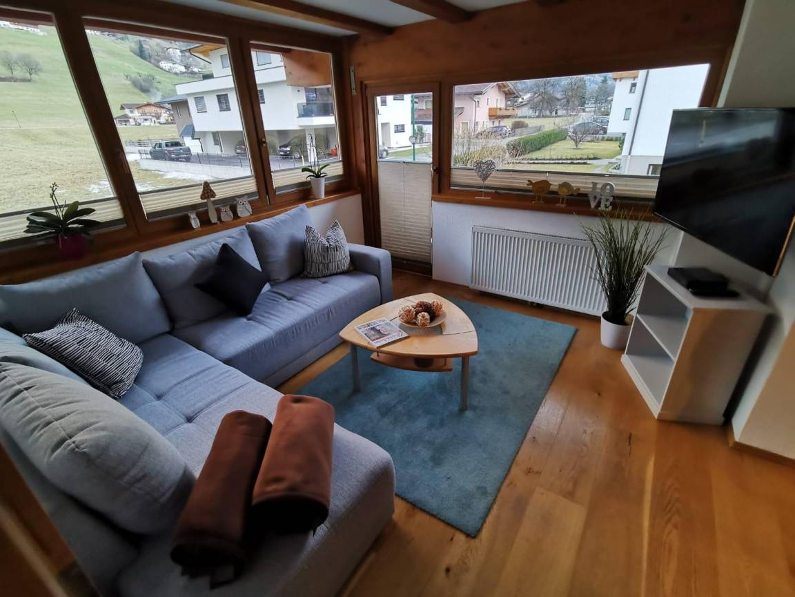 75 M² Apartment ∙ 2 Bedrooms ∙ 5 Guests - Zillertal