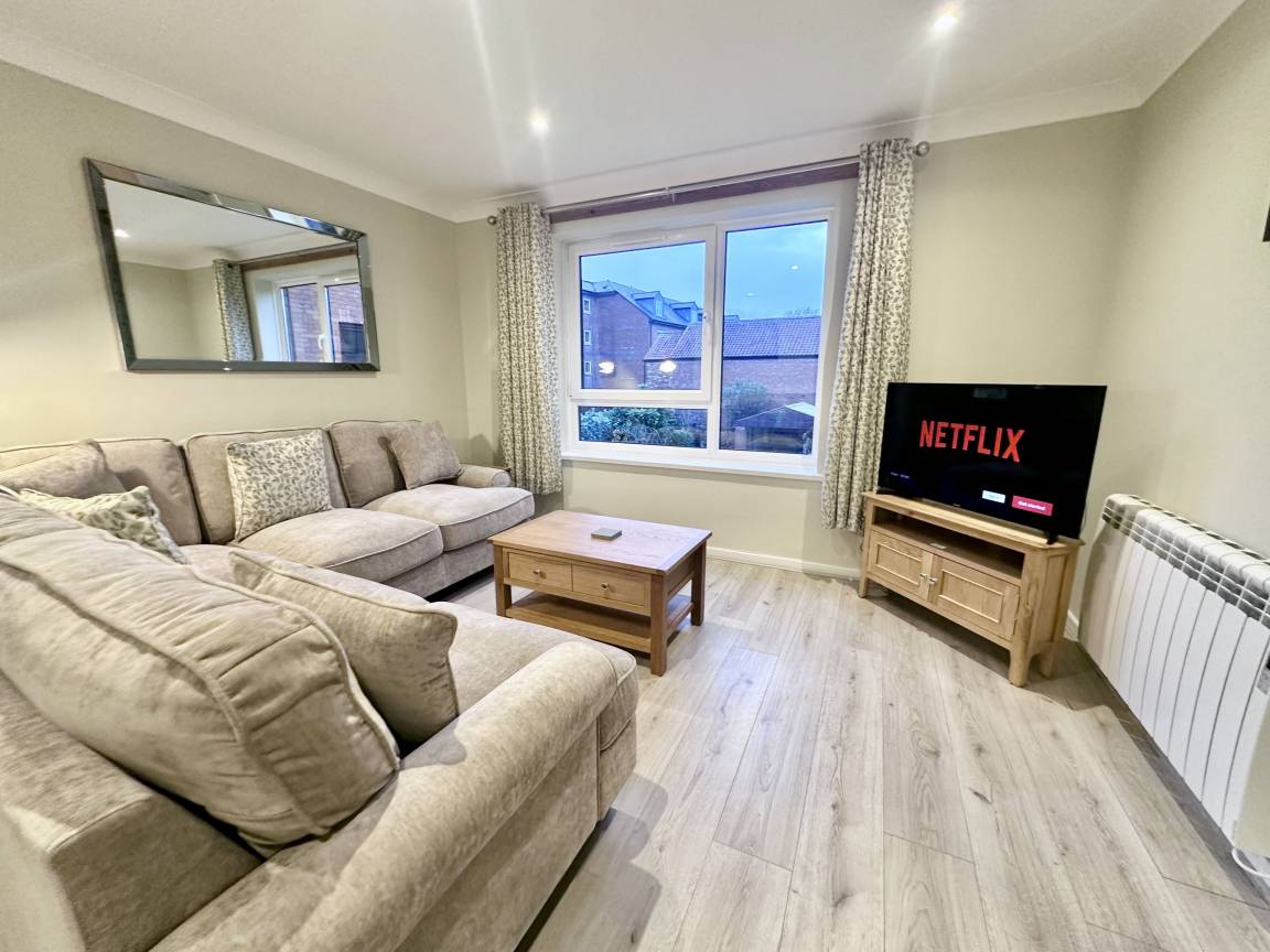 Cottage ∙ 2 Bedrooms ∙ 4 Guests - York