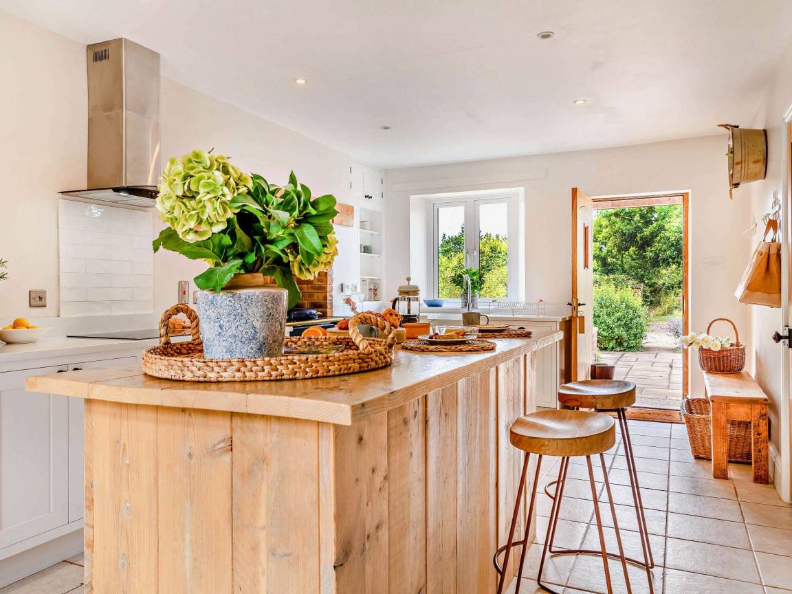Cottage ∙ 3 Bedrooms ∙ 6 Guests - Thurlestone