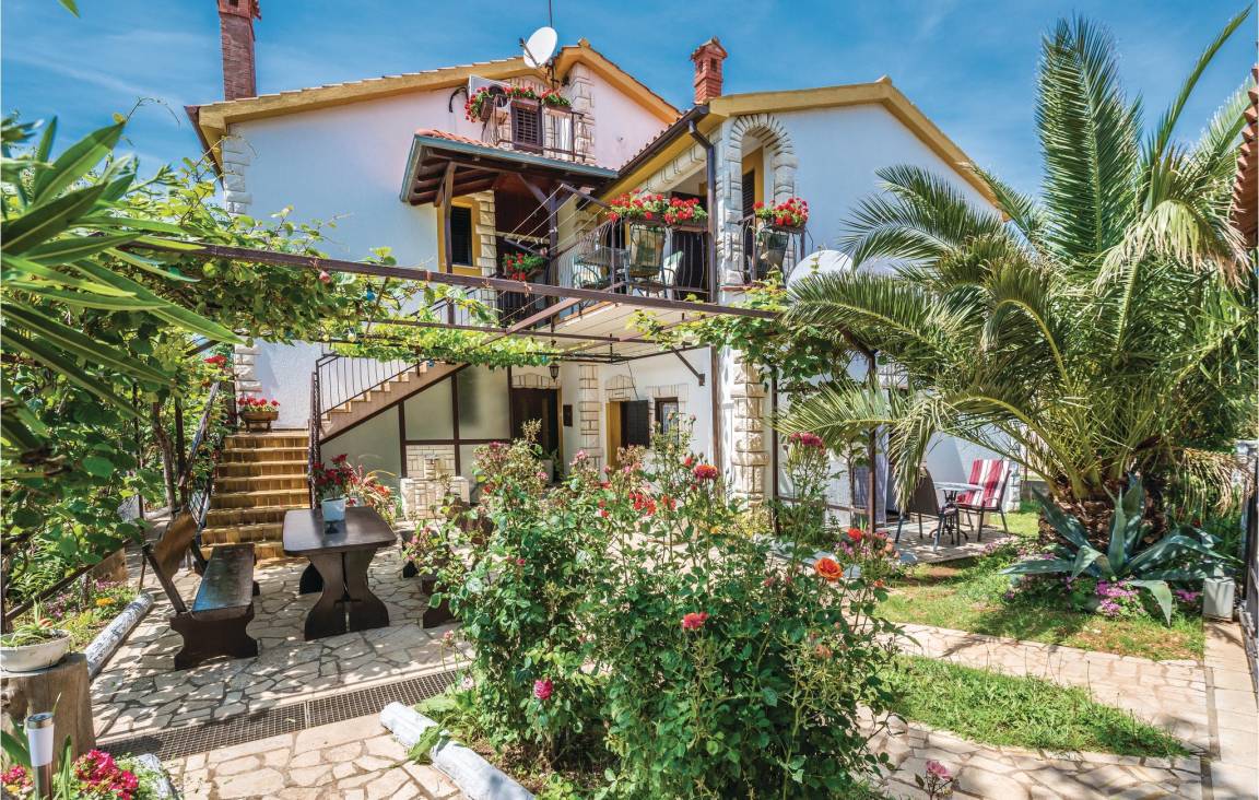 43 M² Apartamento ∙ 2 Habitaciones ∙ 4 Huéspedes - Premantura