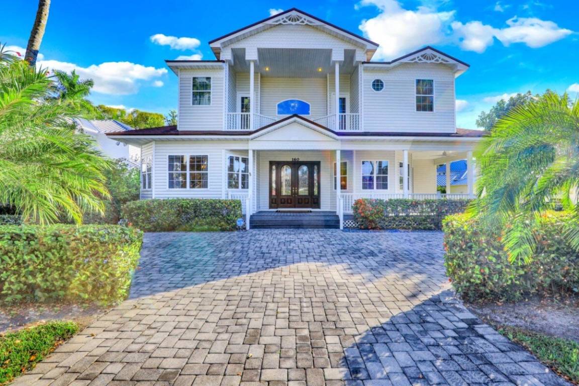 327 M² House ∙ 3 Bedrooms ∙ 6 Guests - Naples, FL
