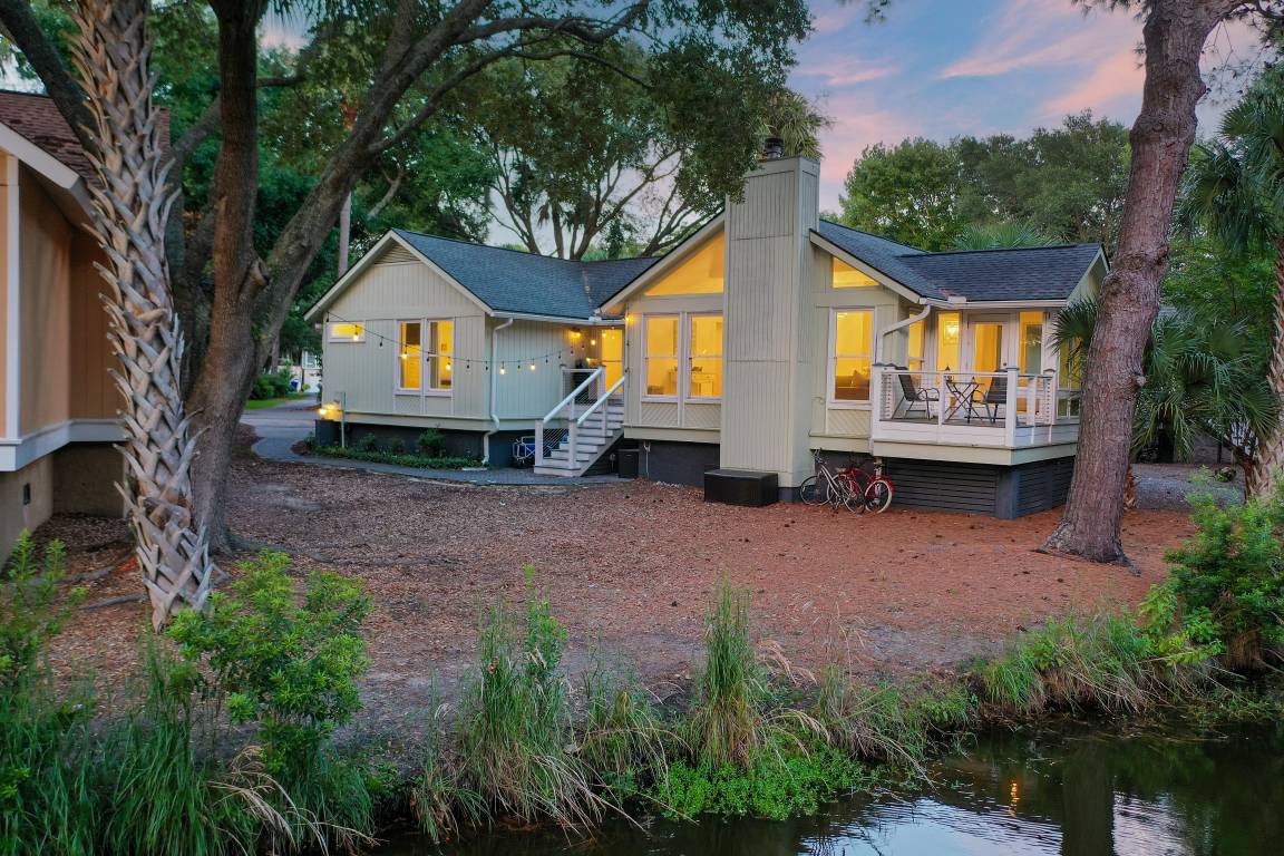 153 M² House ∙ 3 Bedrooms ∙ 8 Guests - Isle of Palms, SC