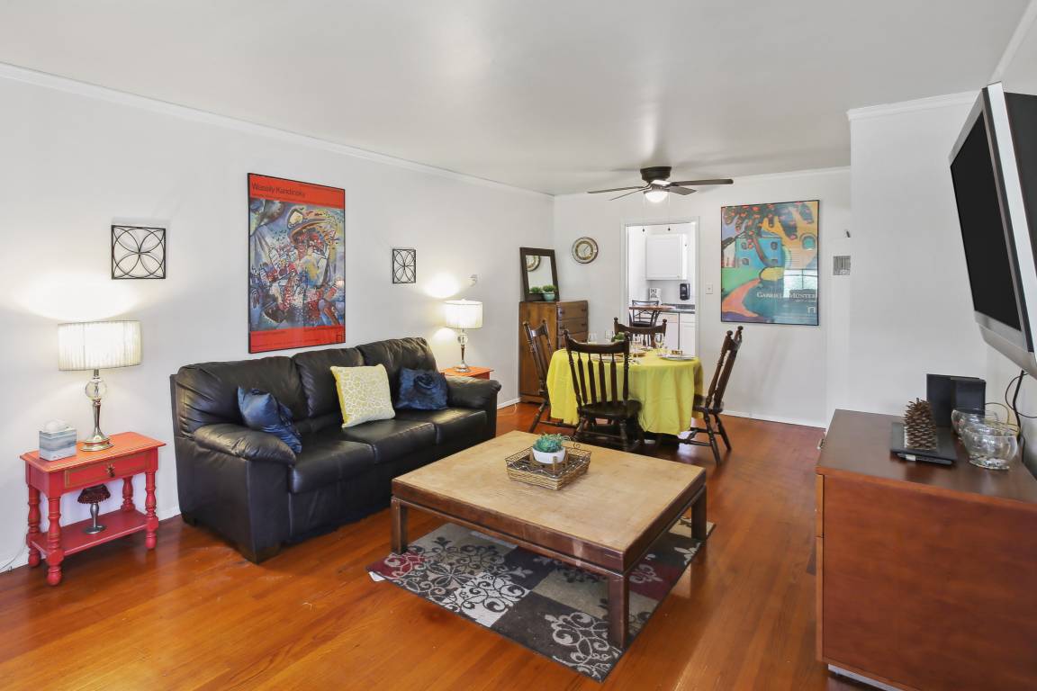 74 M² Apartment ∙ 2 Bedrooms ∙ 4 Guests - Carson, CA