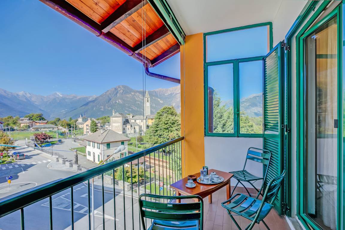 100 M² Apartamento ∙ 3 Habitaciones ∙ 5 Huéspedes - Crodo