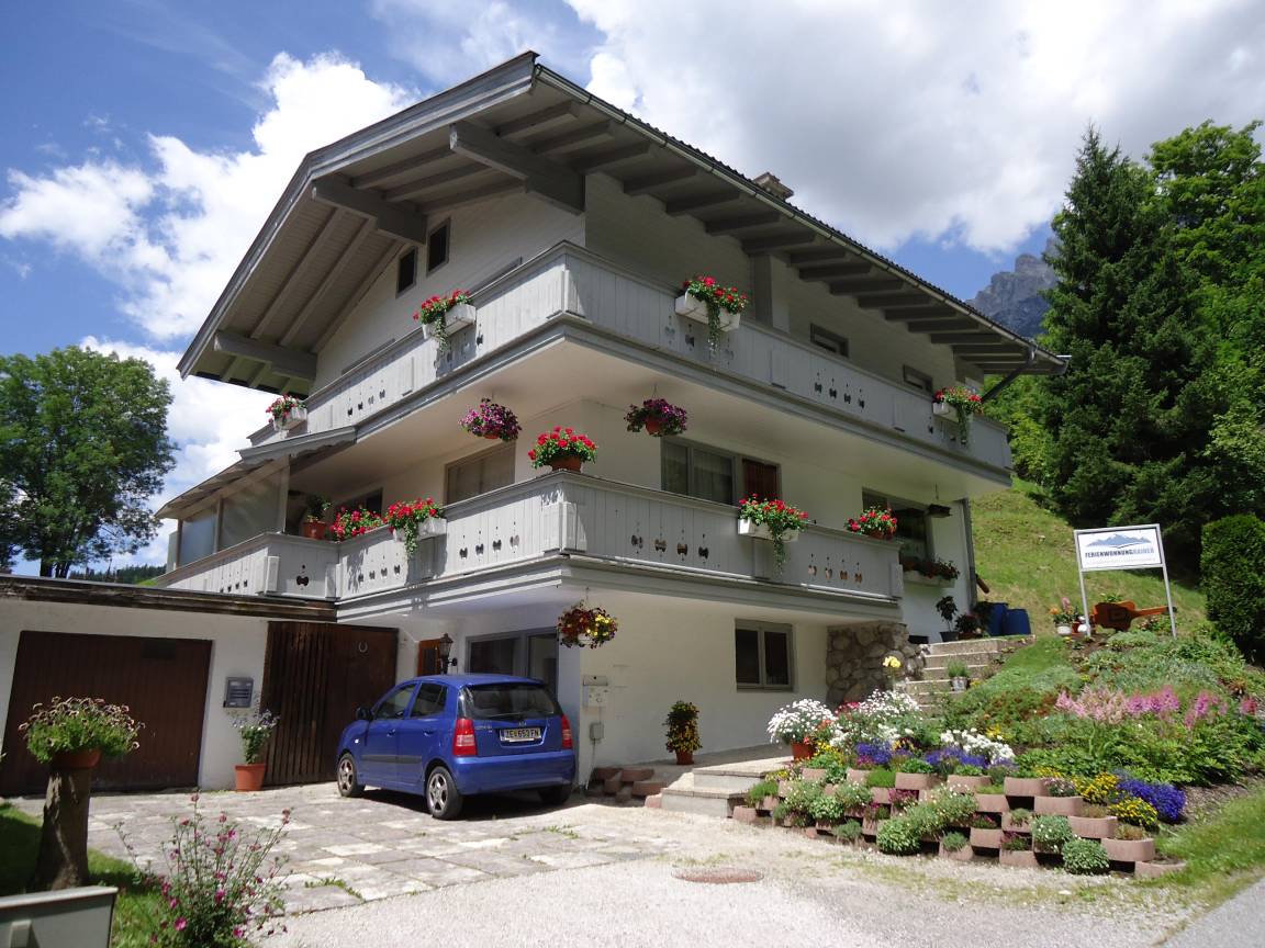 70 M² Apartment ∙ 2 Bedrooms ∙ 5 Guests - Leogang