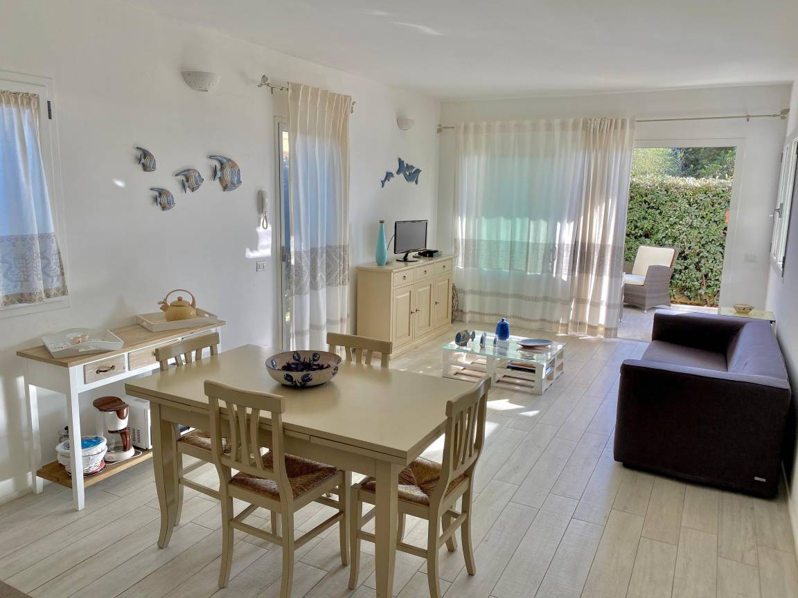 80 M² Apartamento ∙ 3 Habitaciones ∙ 6 Huéspedes - Golfo Aranci