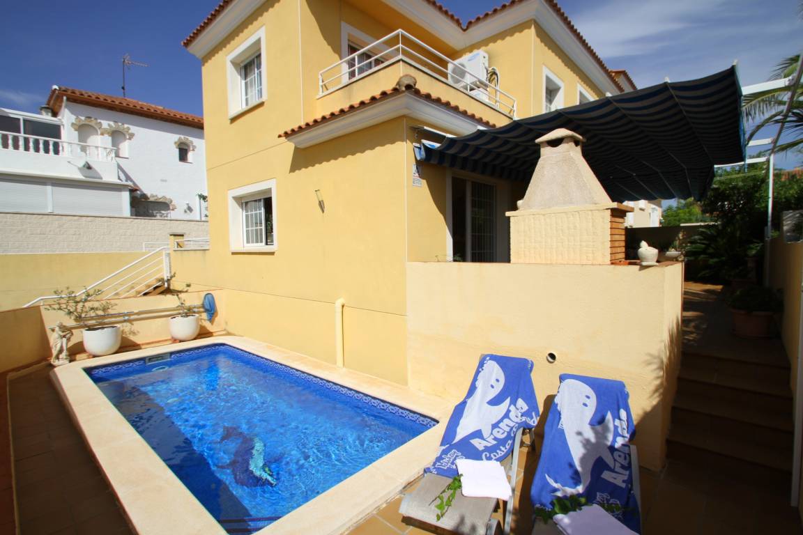 170 M² Villa ∙ 4 Habitaciones ∙ 7 Huéspedes - Miami Playa