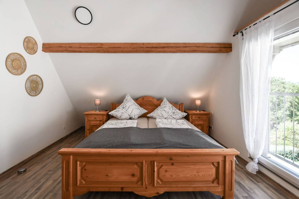 90 M² Ferienwohnung ∙ 2 Schlafzimmer ∙ 5 Gäste - Hausach