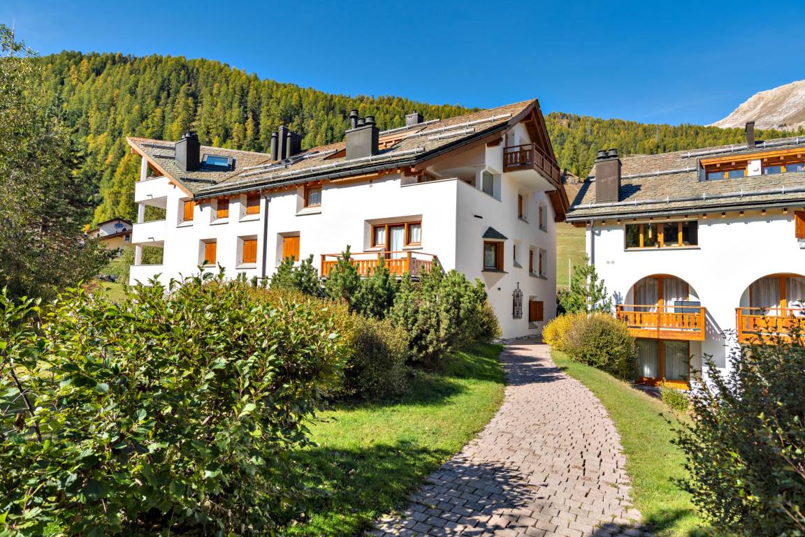 75 M² Apartment ∙ 2 Bedrooms ∙ 4 Guests - Saint Moritz