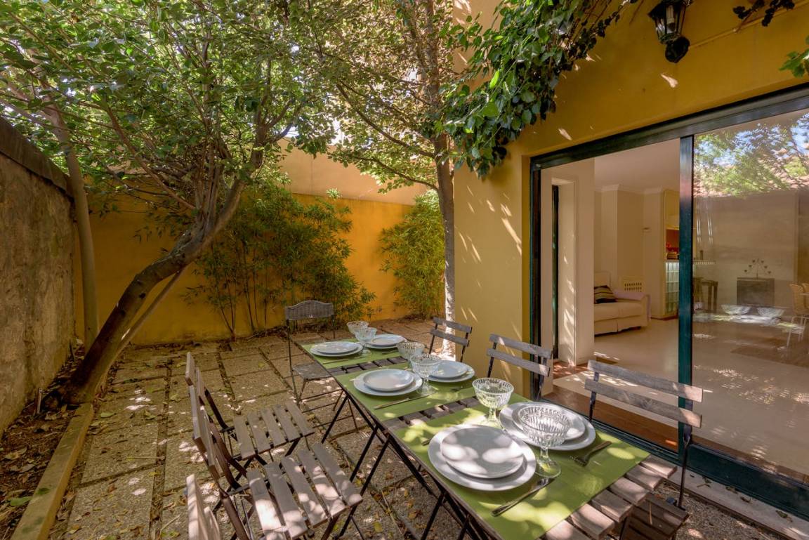 300 M² House ∙ 3 Bedrooms ∙ 6 Guests - Porto