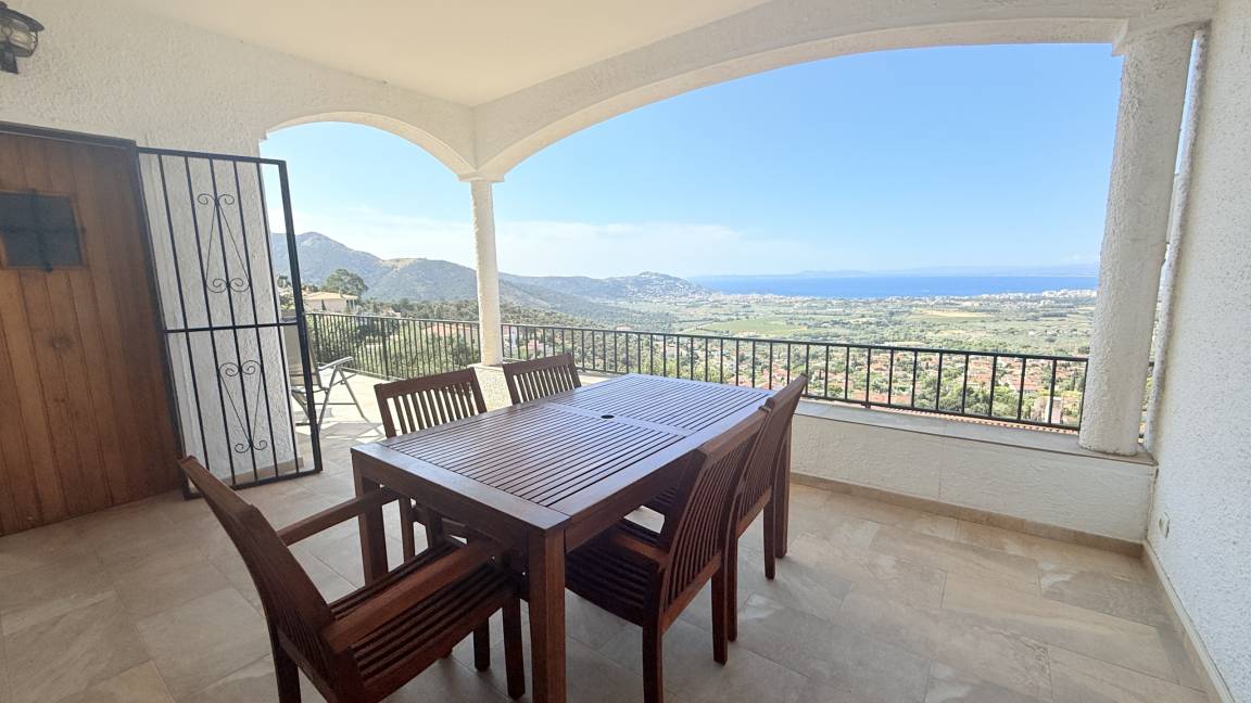 80 M² Villa ∙ 3 Schlafzimmer ∙ 5 Gäste - El Port de la Selva